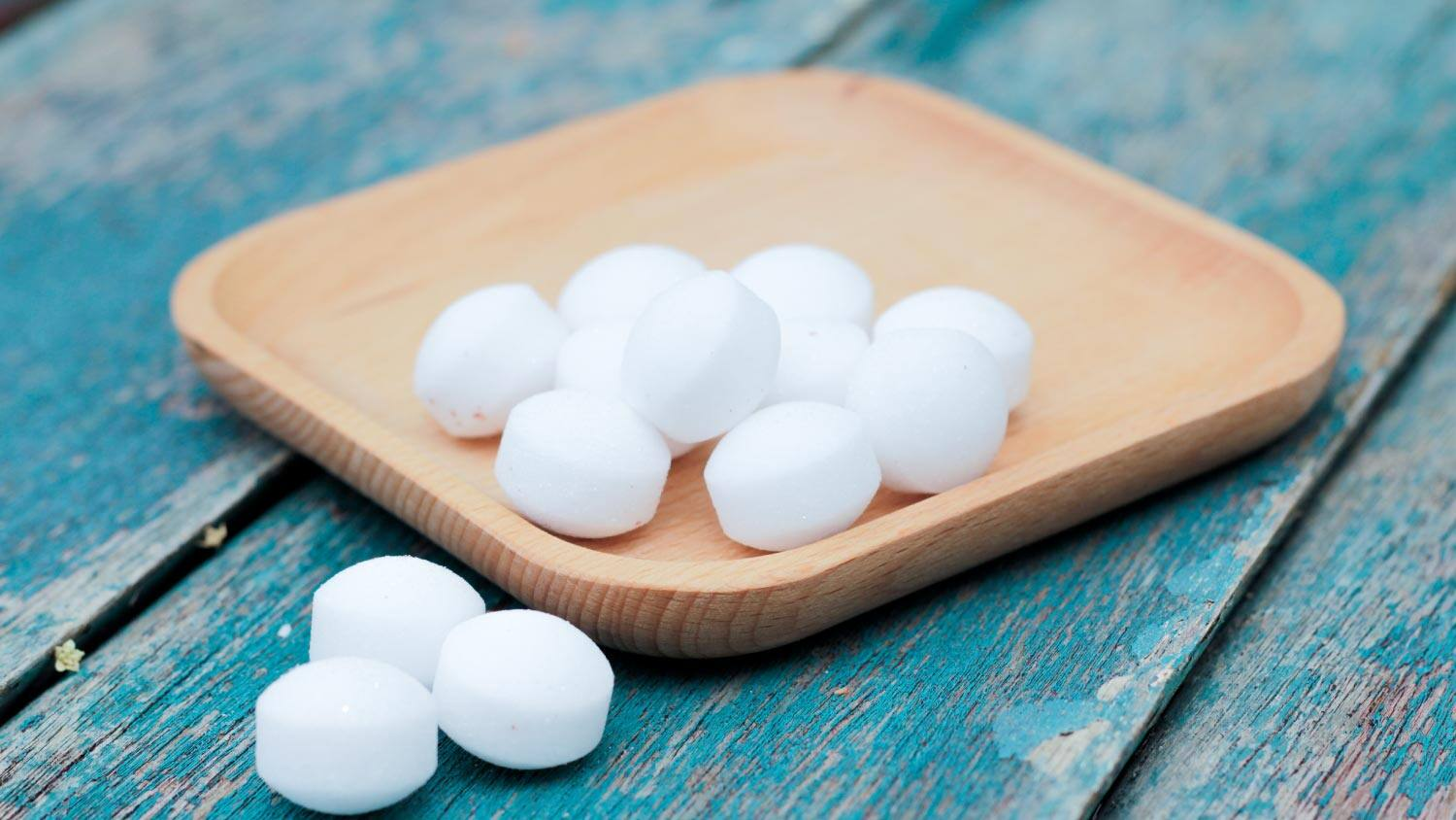 Mothballs for Roaches: Myth or Miracle?