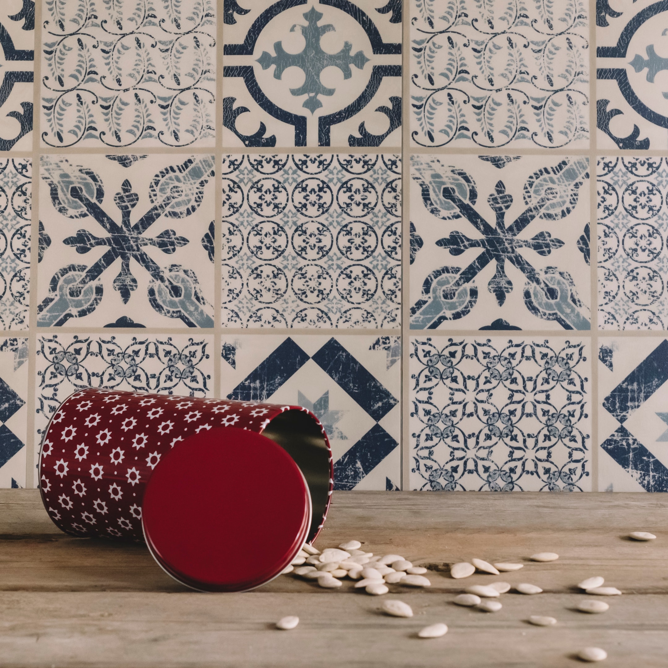 How to Choose the Right Grout Colour for Kitchen Tiles