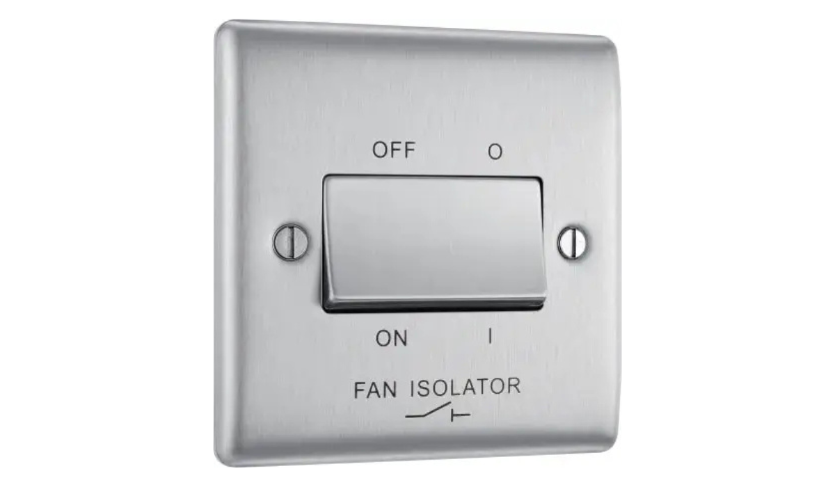 What is a Double Pole Switch? | When to Fit a Double Pole Switch in ...