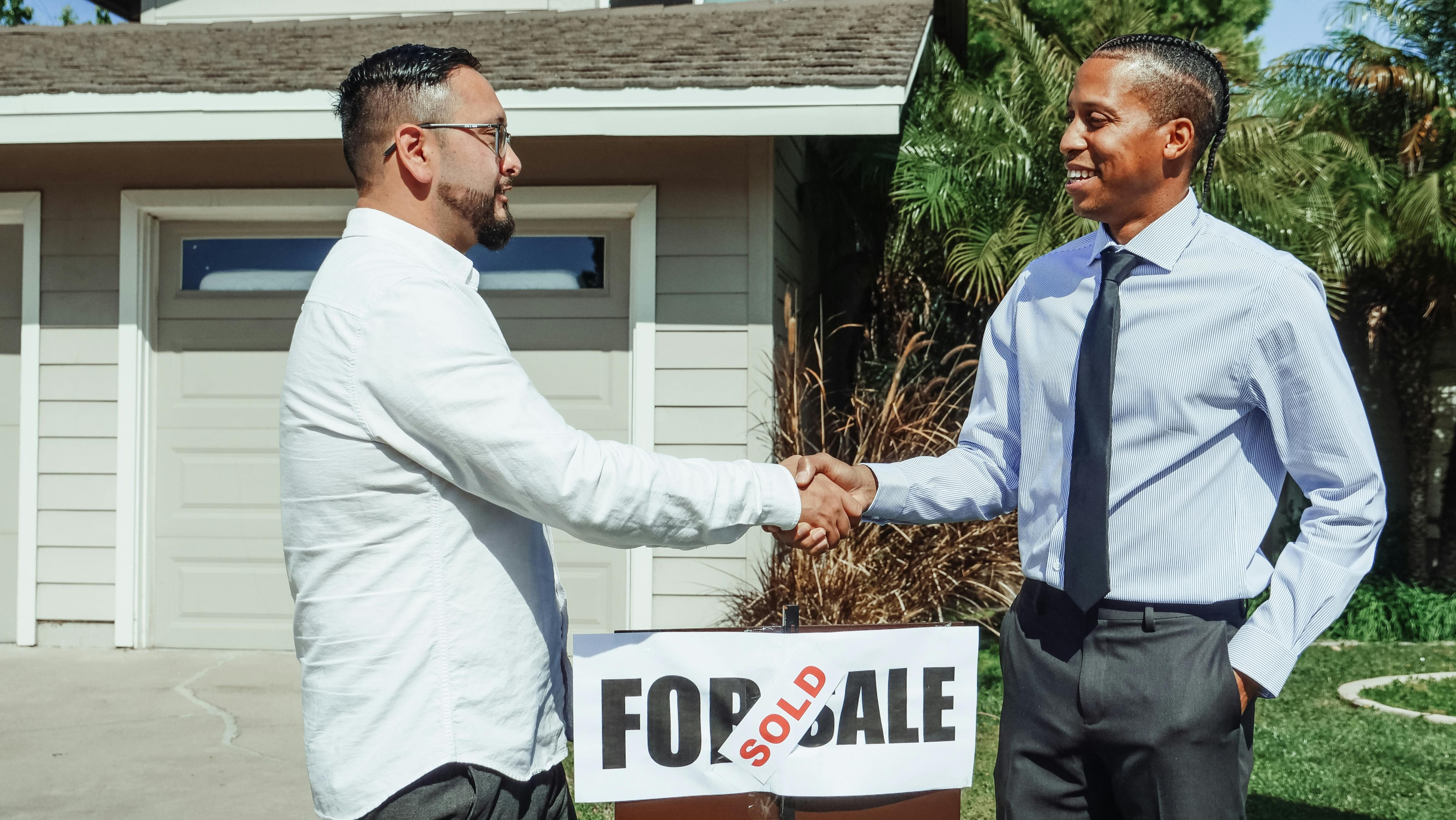 What Does a Real Estate Agent Do? (Roles & Types Explained)