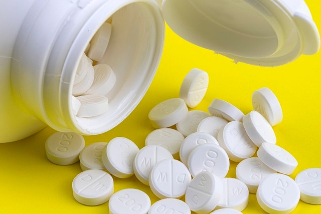 What Are Roxies? Understanding Risks, Addiction, & Treatment