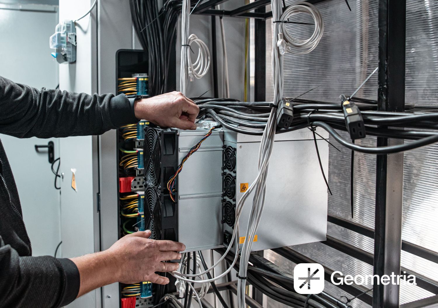 Майнинг Litecoin 2025: ASIC майнеры и доходность | Geometria