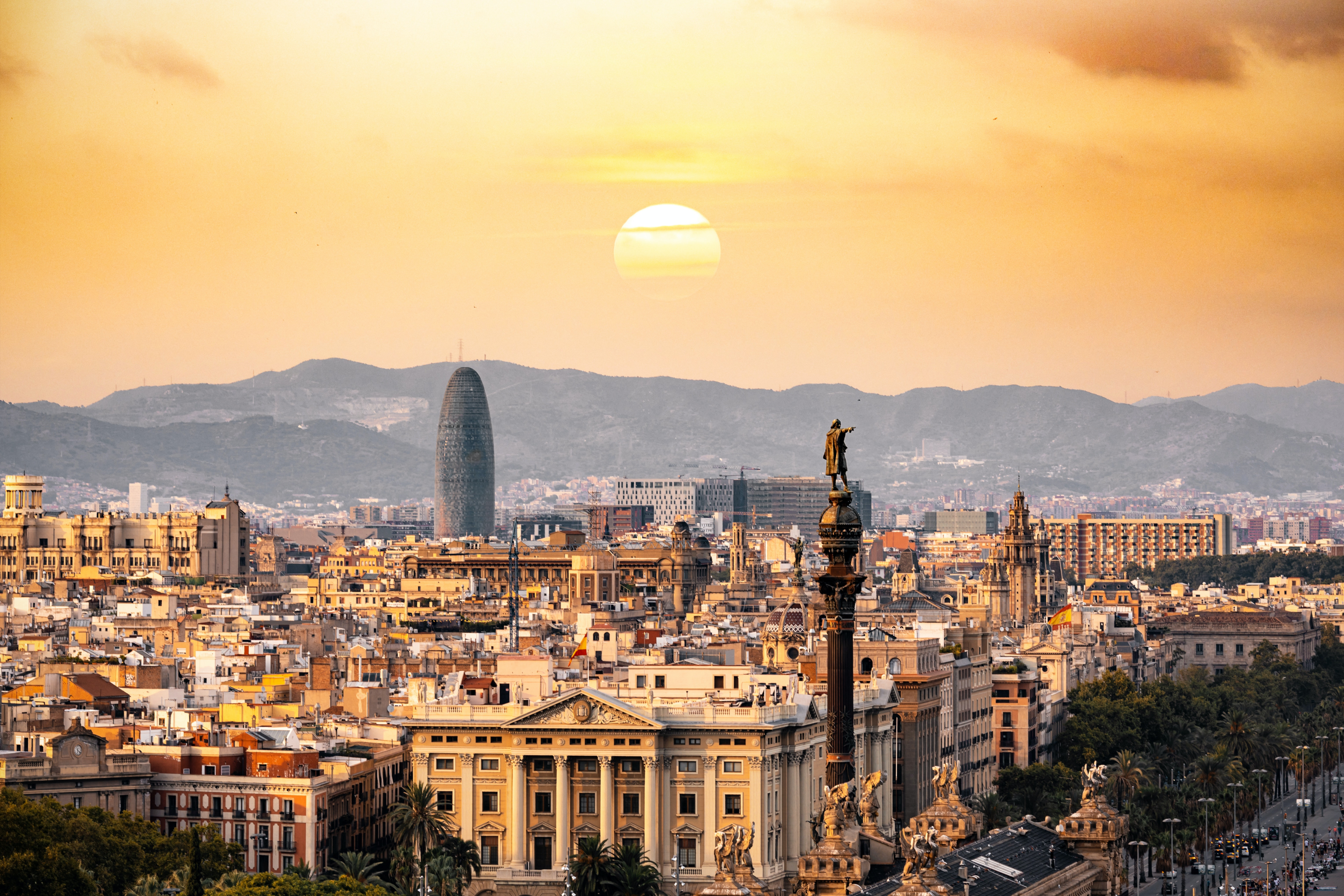 What Spanish Dialects Are There? 9 Interesting Variations.