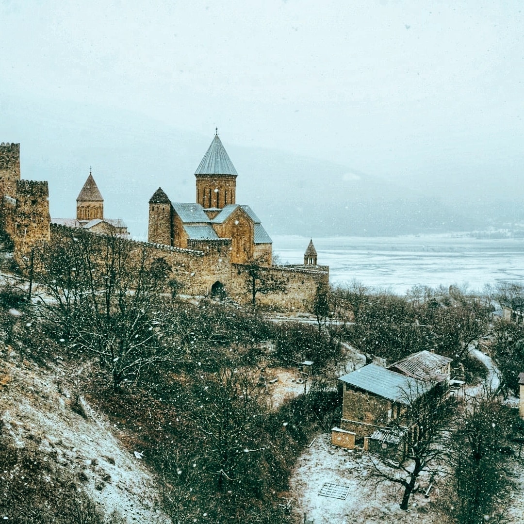 The Ultimate Guide to Georgia (Country) in Winter. Ski, Sip, Soak...