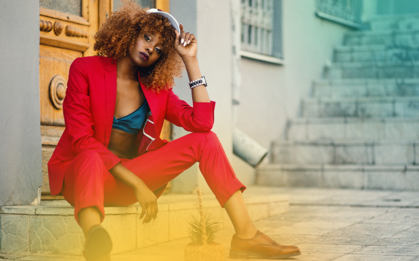 20 Subtle Signs A Woman Is Sexually Attracted To You