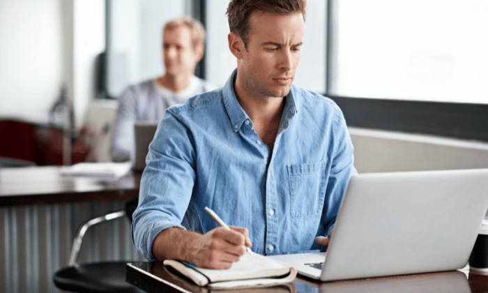 What are Fake Real Estate Buyers (+ How to Spot them)