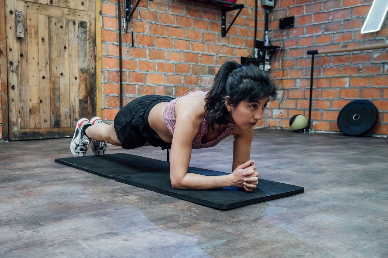 The Best Isometrics Training Exercises for Effective Strength Building