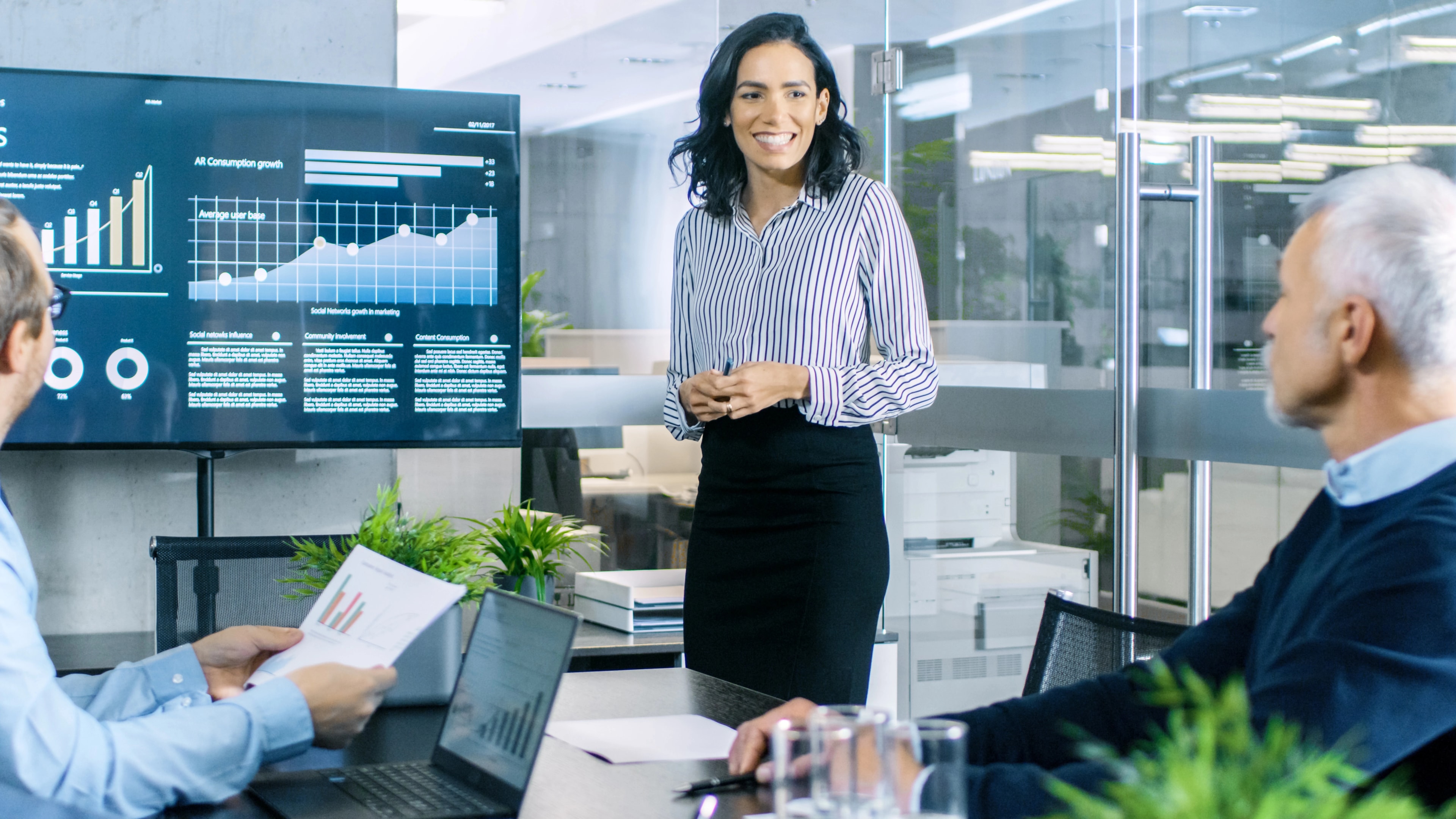 The Best PowerPoint Design Services to Elevate Your Presentations