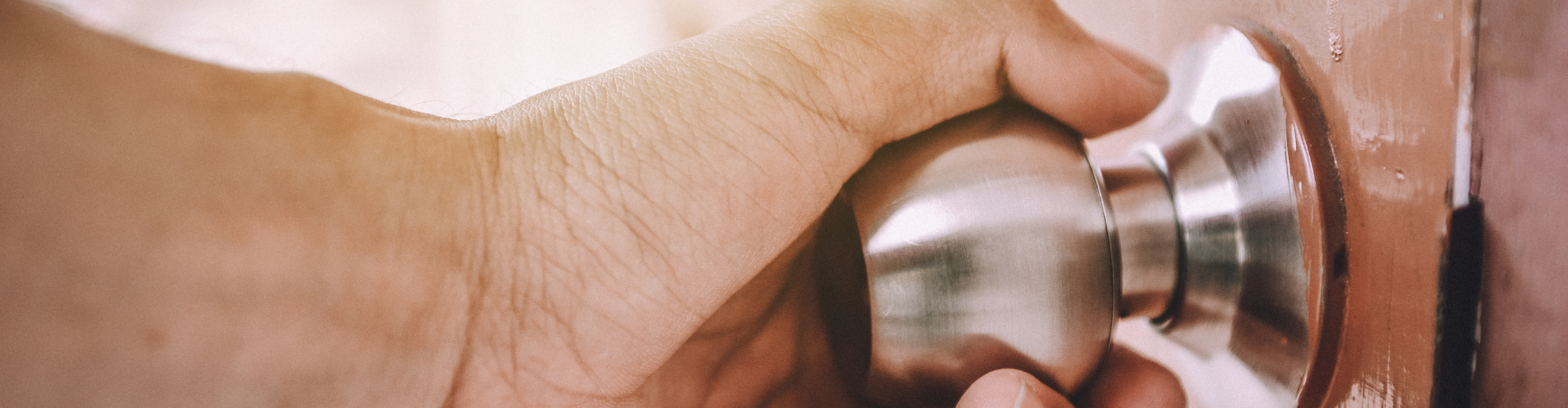 How to Clean Dull Metals On Door Furniture | Easy & Simple Hiatt ...